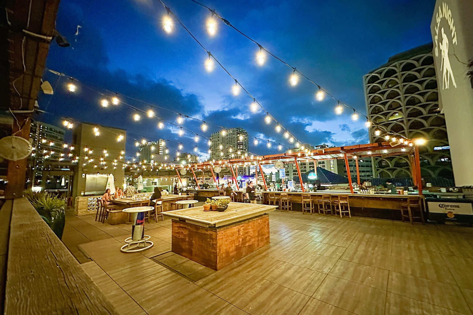 ワイキキの『ブホ・コシーナ・イ・カンティーナ』でモダンメキシカン料理を堪能！ | ねねのハワイブログ