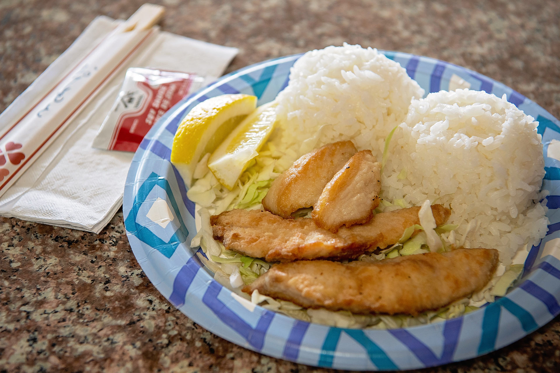 オカタ弁当（Okata Bento）はカイムキの老舗テイクアウト専門店 | ねねのハワイブログ